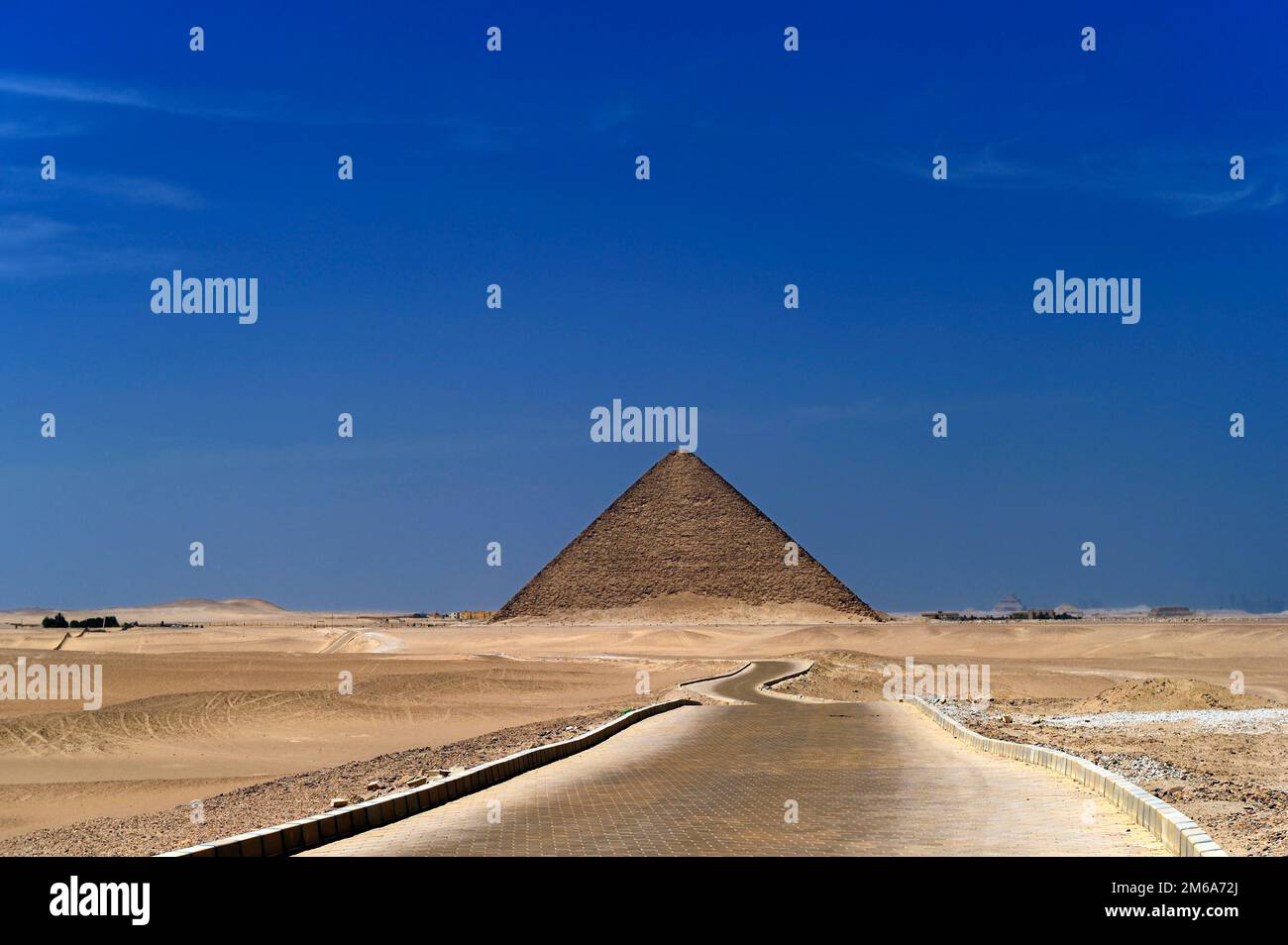 Pyramids tourism hi-res stock photography and images - Alamy