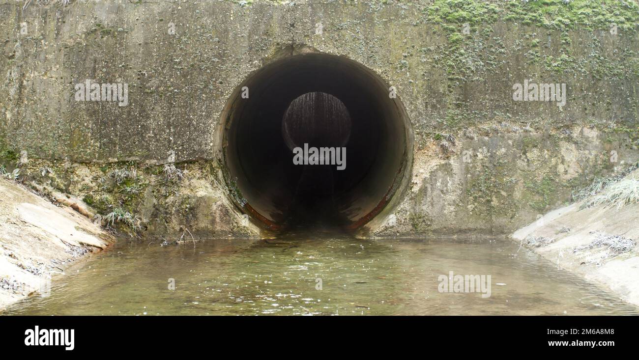 Drainage hole hi-res stock photography and images - Alamy