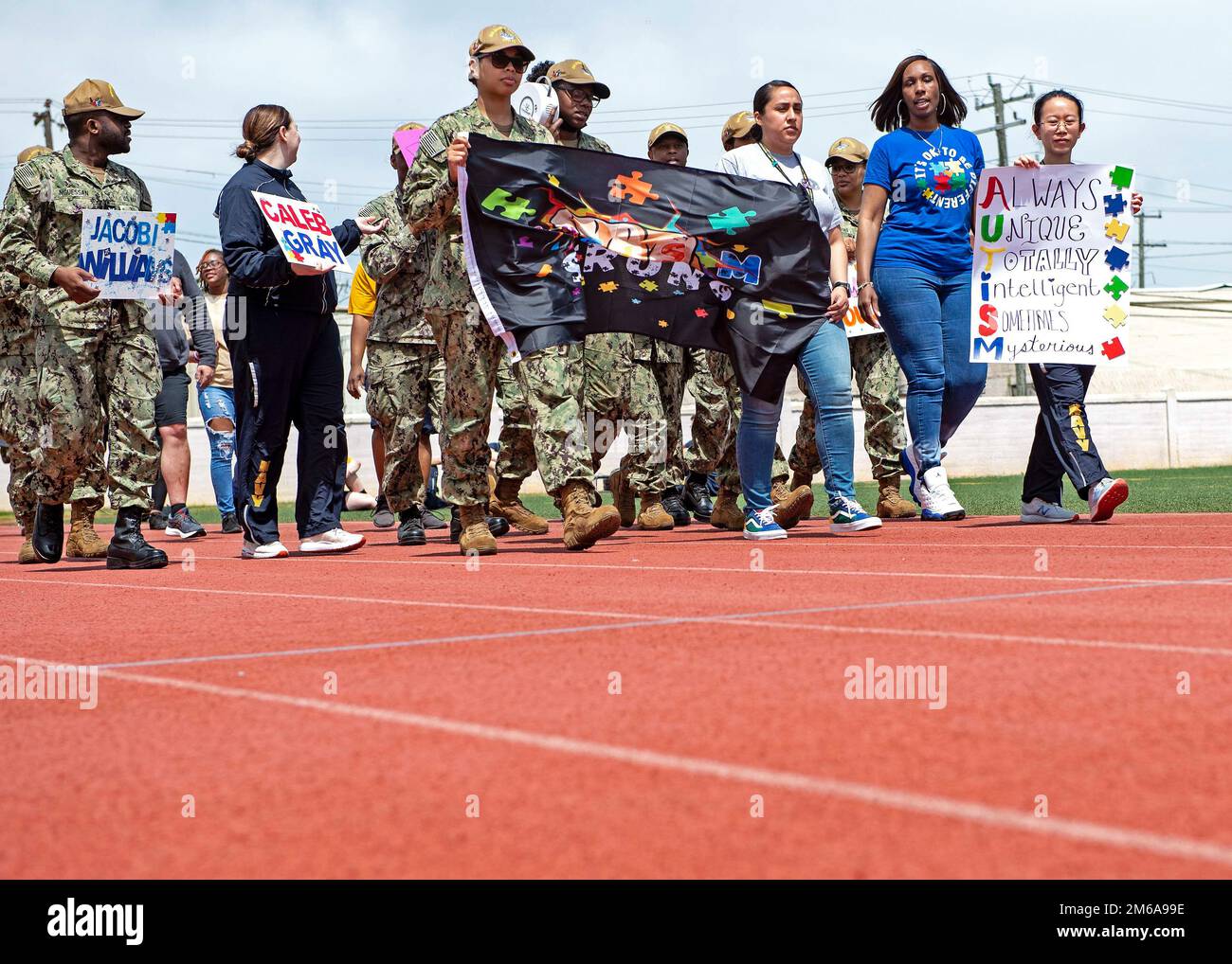 220421-N-NB178-1192 NEWPORT NEWS, Va. (April 22, 2022) Sailors assigned ...