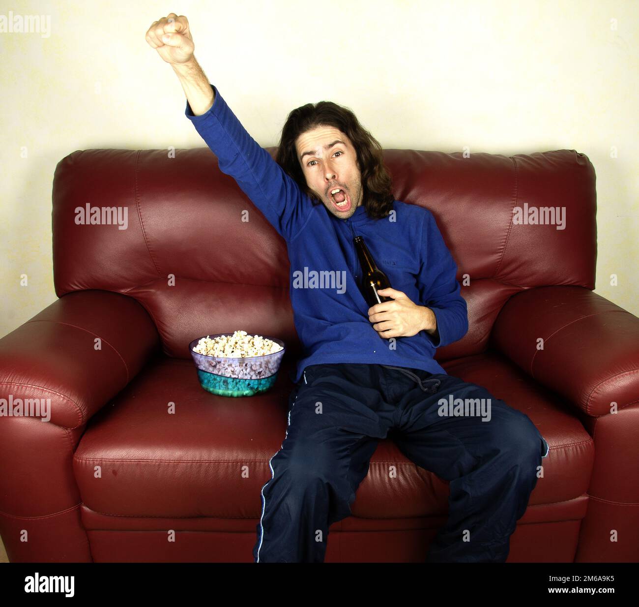 Men sing hi-res stock photography and images - Alamy