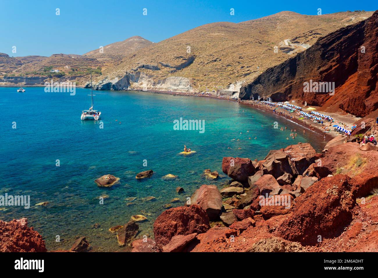 Famous red beach santorini hi-res stock photography and images - Alamy