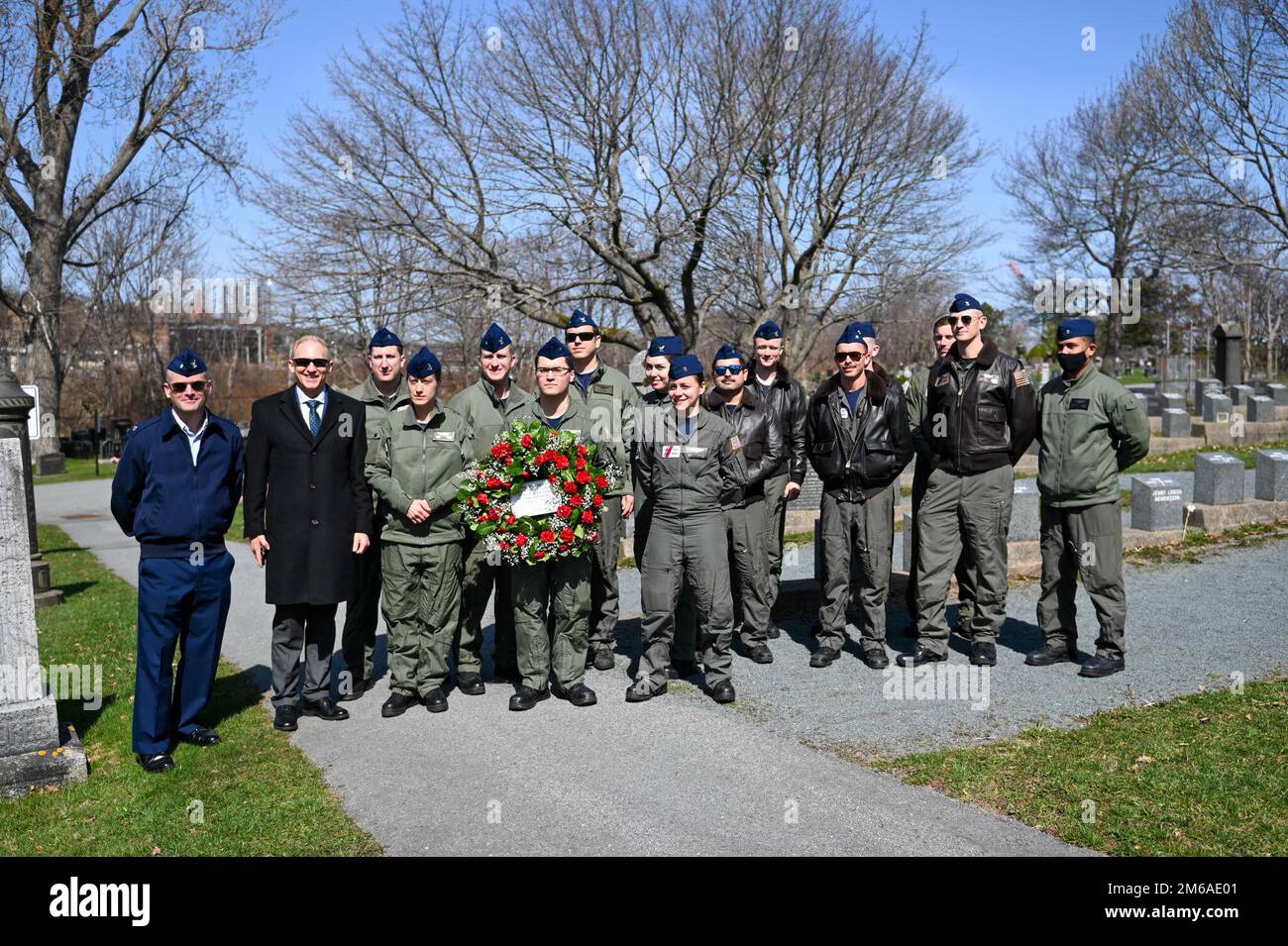 Members of the Coast Guard International Ice Patrol, stationed in ...