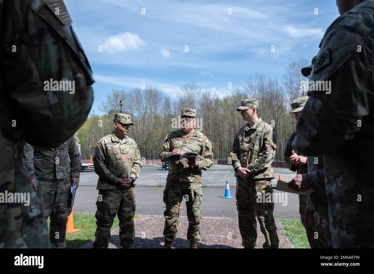 U.S. Army soldiers from the 44th Expeditionary Signal Battalion ...