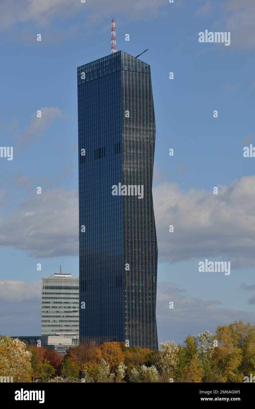 Tallest tower hi-res stock photography and images - Alamy