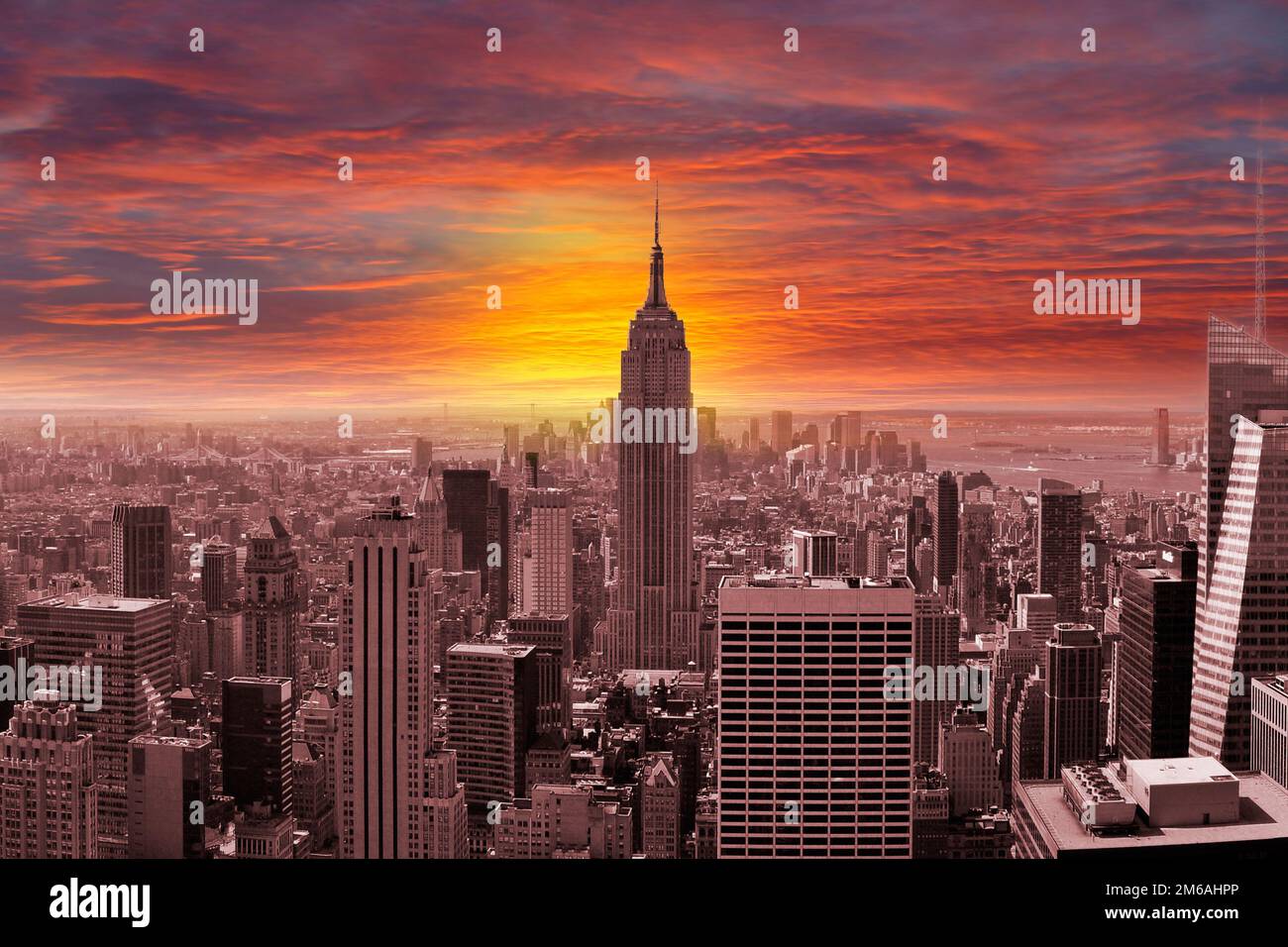 Sunset view new york skyline hi-res stock photography and images - Alamy