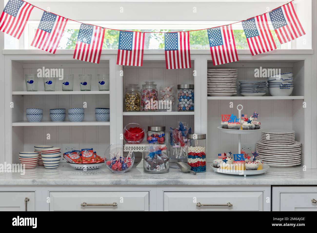 Candy display hi-res stock photography and images - Alamy