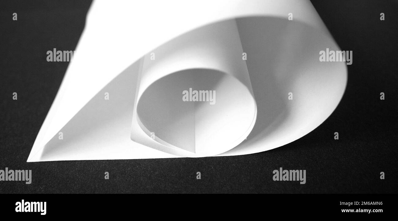Paper studio hi-res stock photography and images - Alamy