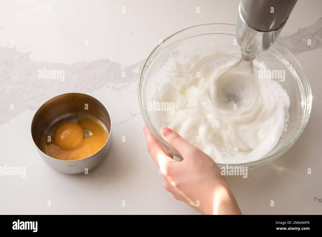 Female hand electric mixer hi-res stock photography and images - Alamy