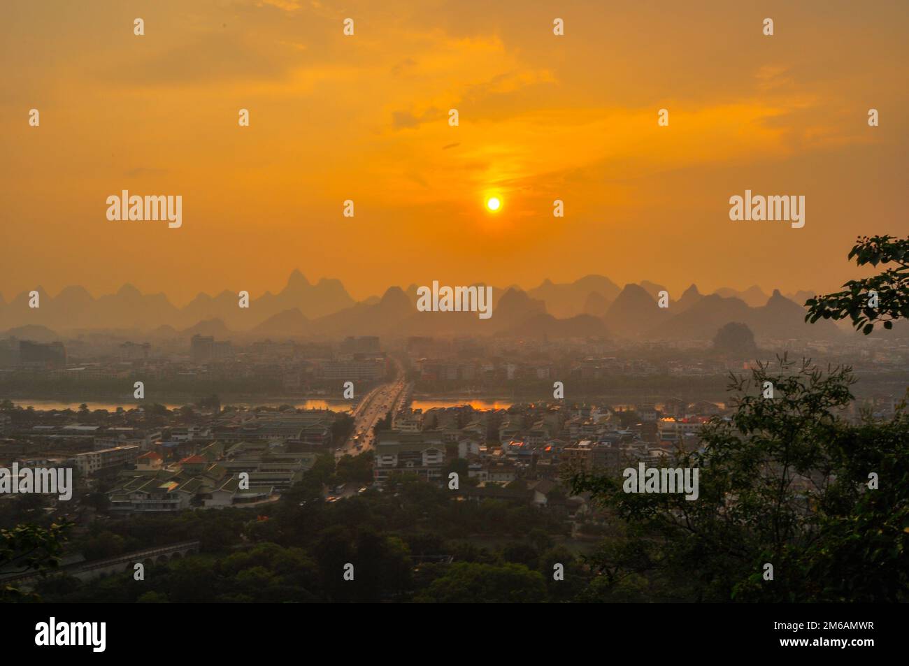 Guillin Seven Star Park and Karst rocks Yangshuo China Stock Photo - Alamy