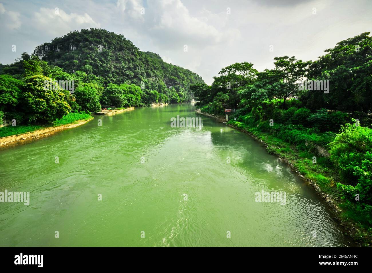Guillin China Seven Star Park and Karst rocks Yangshuo Stock Photo - Alamy