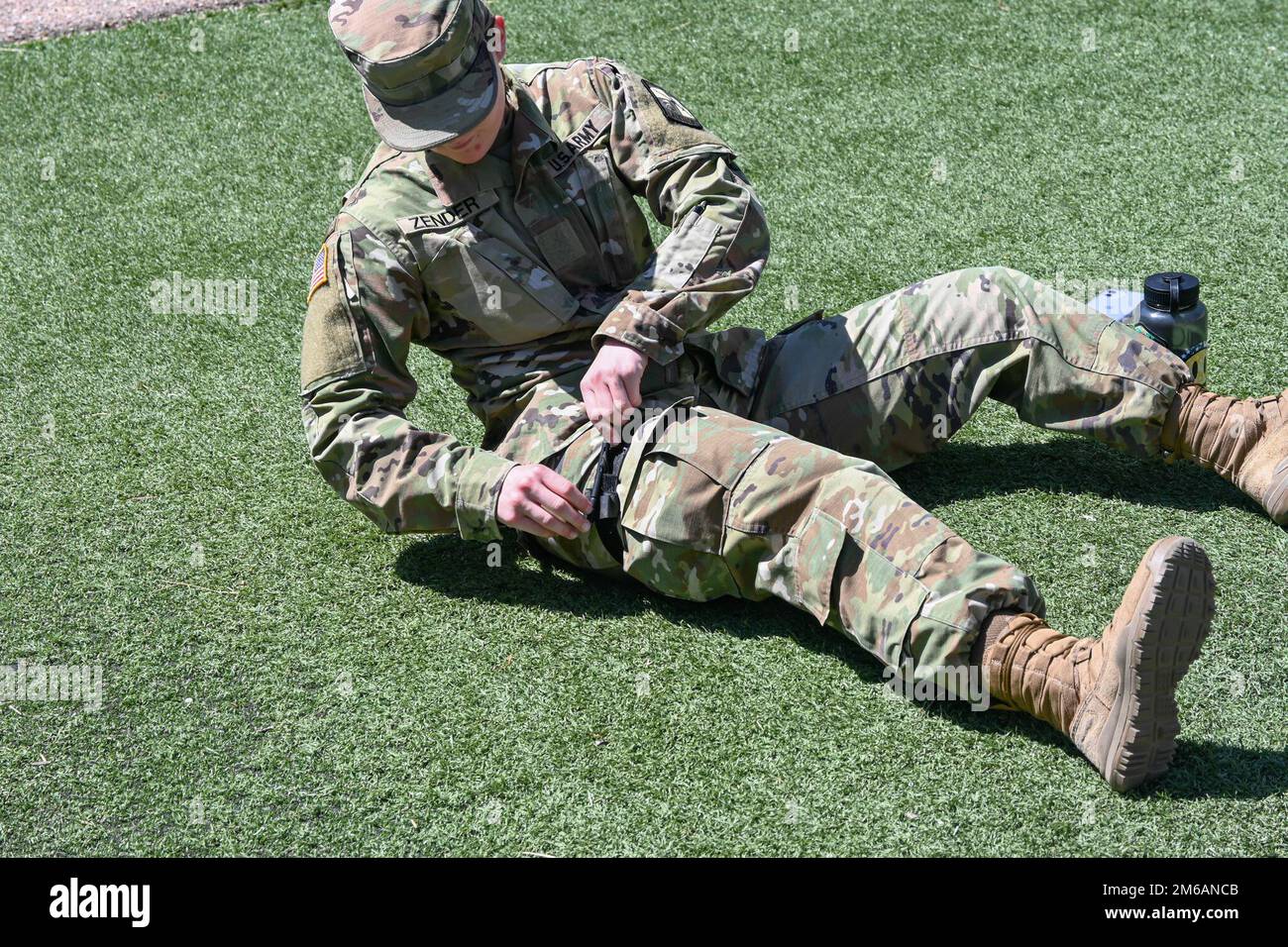 Special Operation Forces Soldiers from the 10th Special Forces Group ...