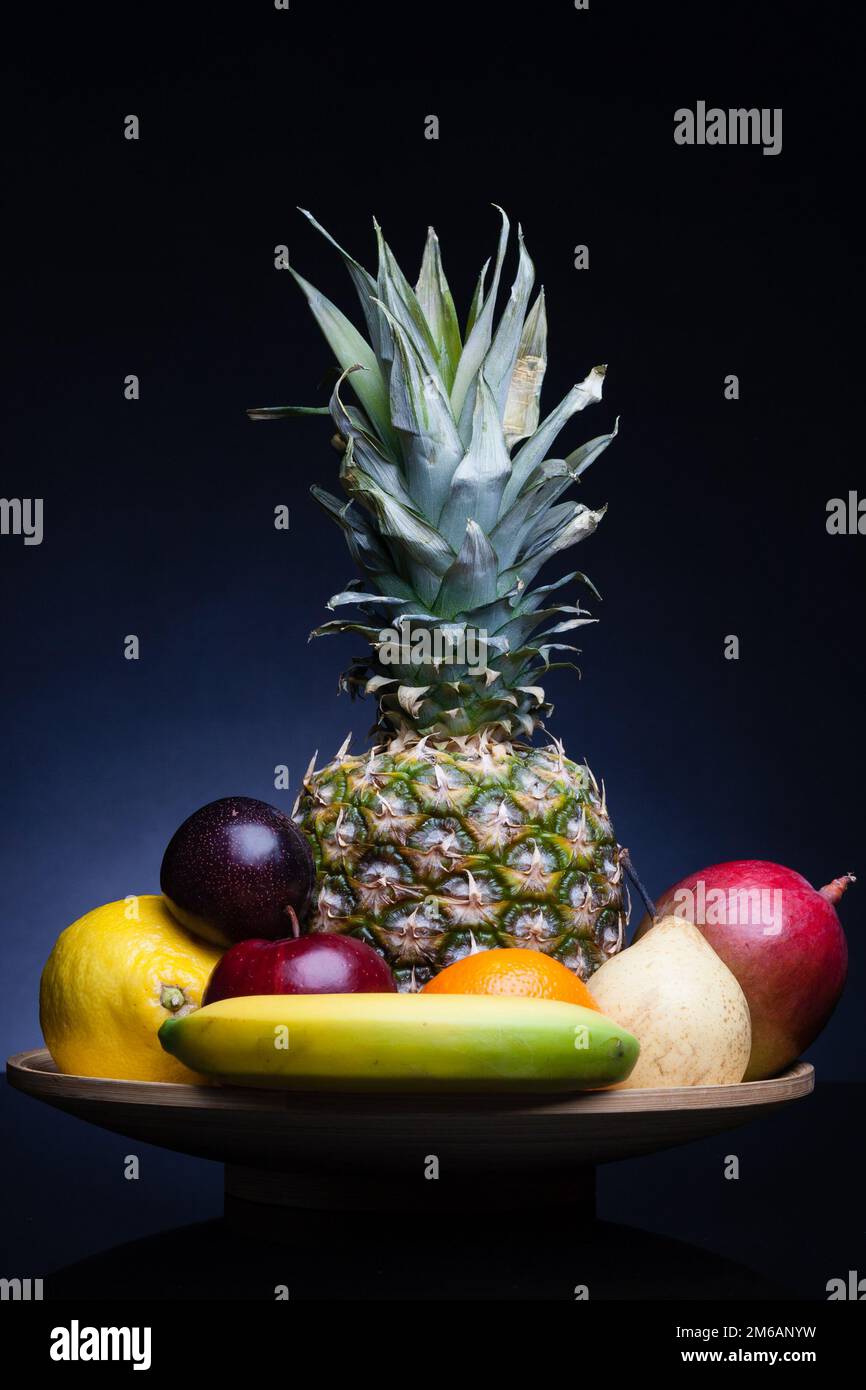 Mixed fruits apples kiwi hi-res stock photography and images - Alamy