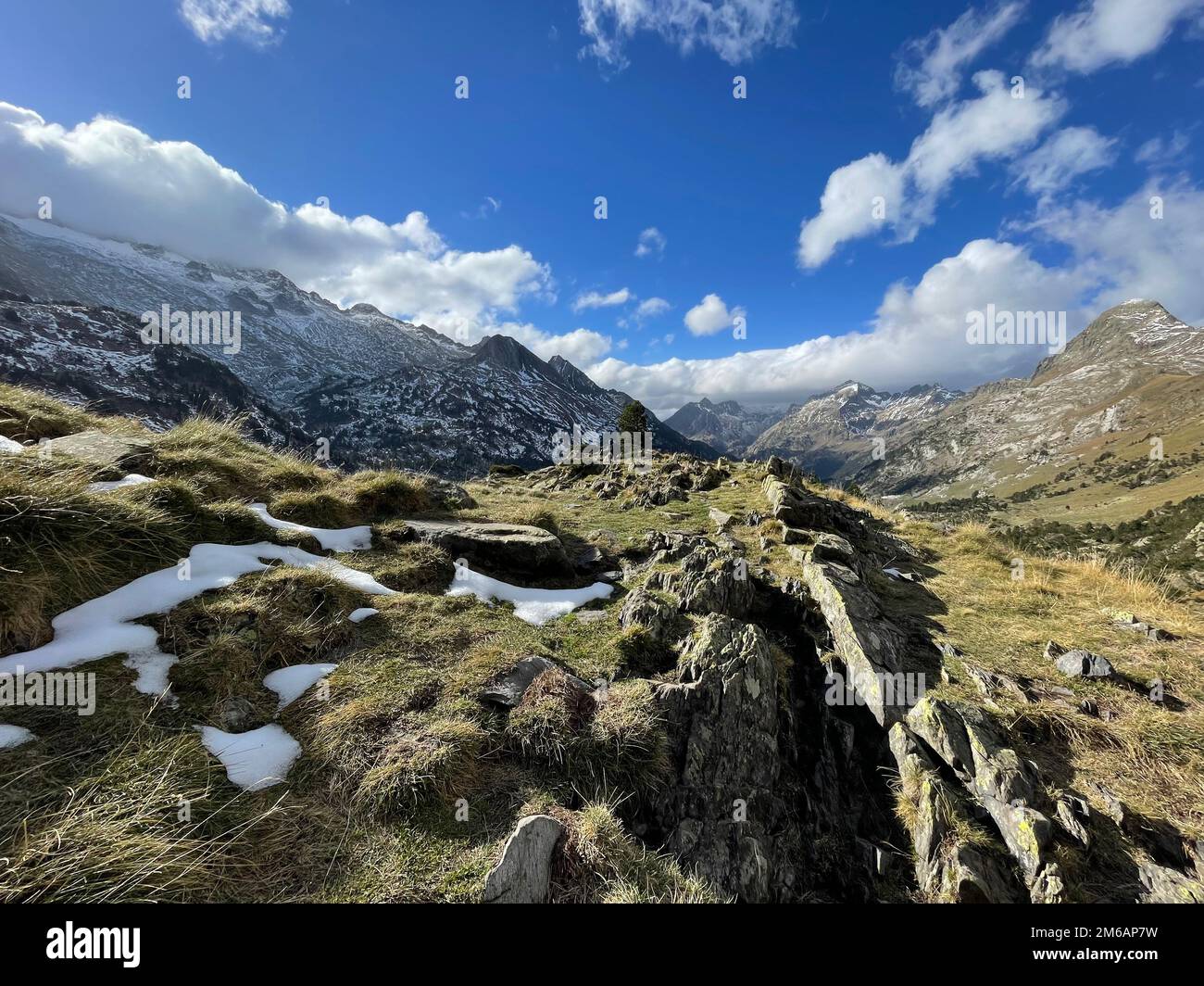 The hiking in the Benasque valley, Pyrenees Stock Photo - Alamy