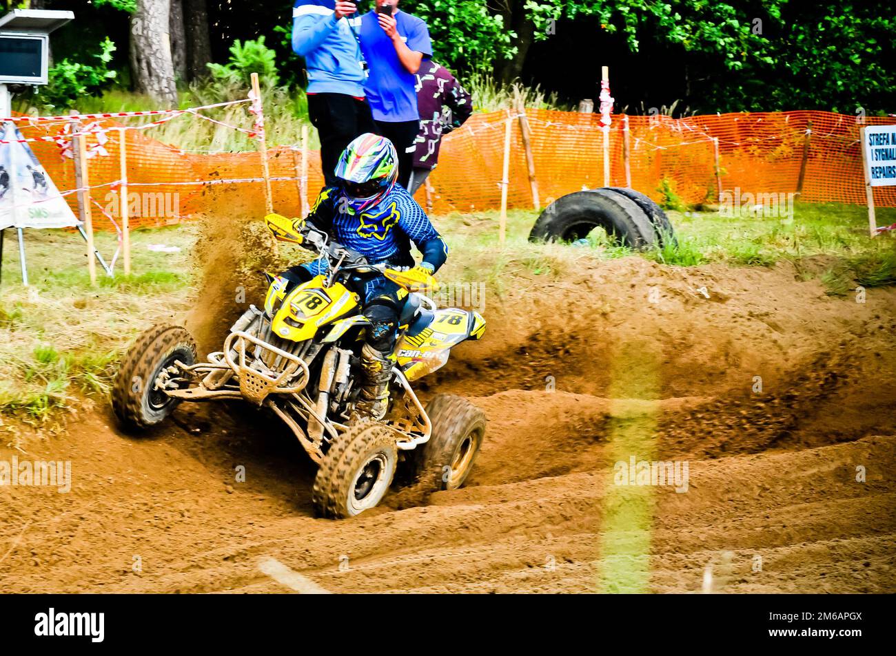 Jump quad hi-res stock photography and images - Alamy