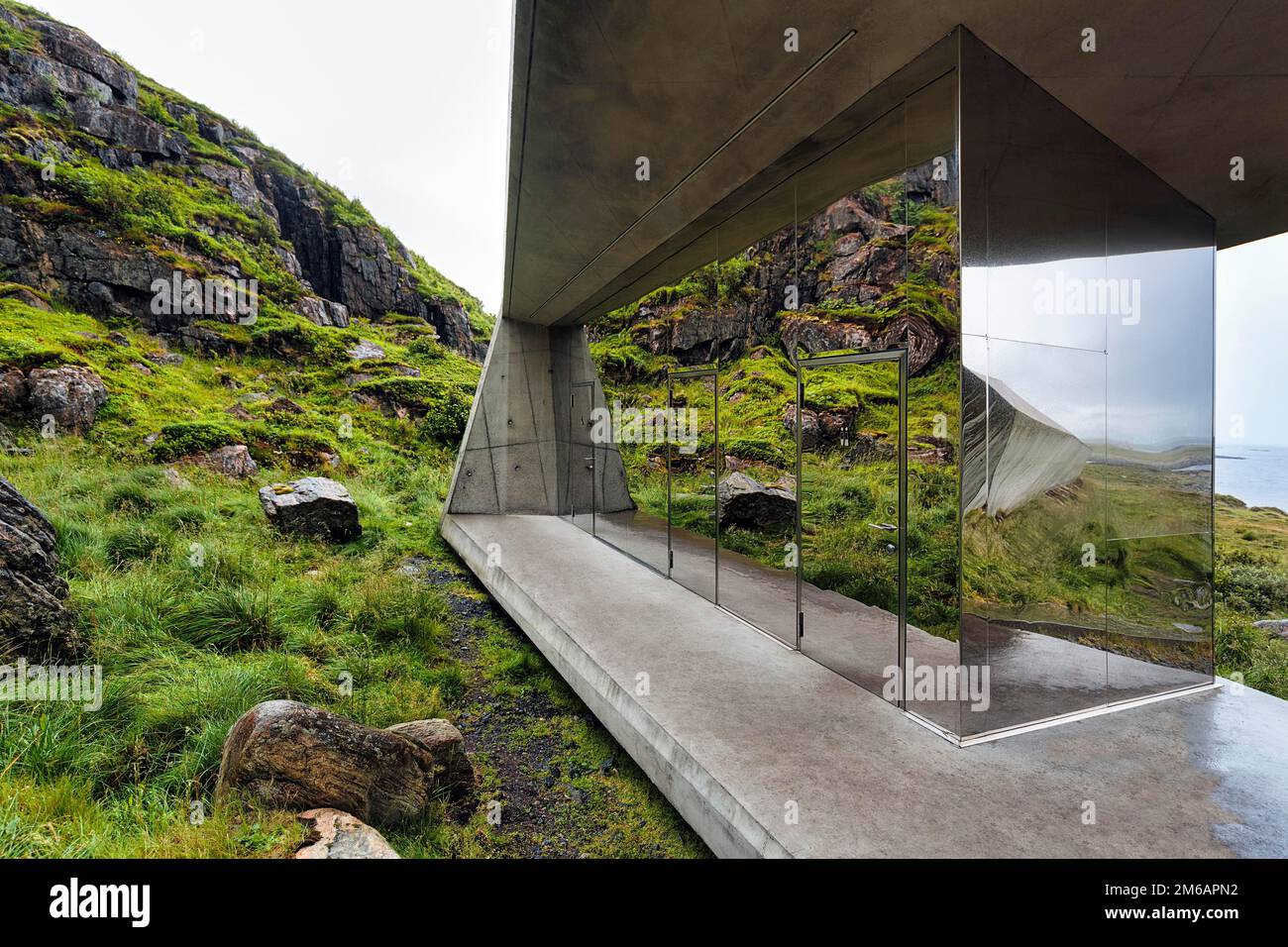 Modern toilet block hi-res stock photography and images - Alamy