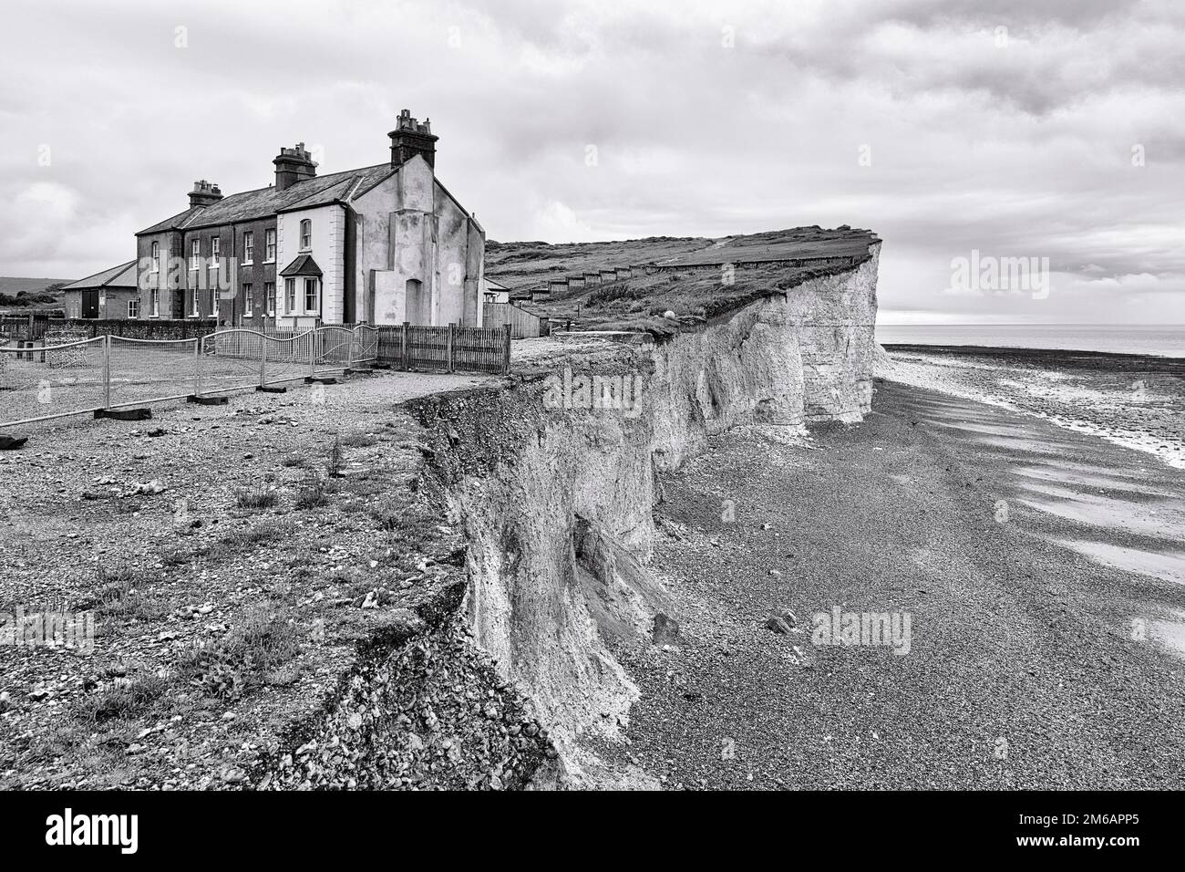 Uninhabited house on Seven Sisters chalk coast, erosion, symbolic image ...