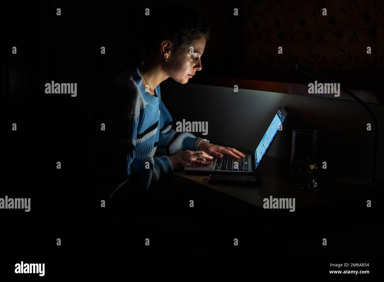 Girl working at home hi-res stock photography and images - Alamy