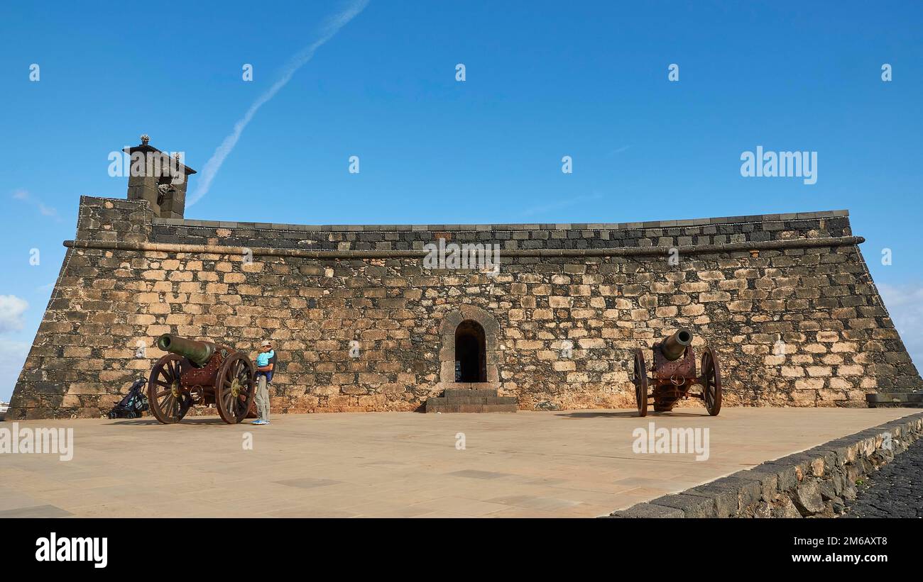 Wide angle shot, Castillo de San Gabriel, two cannons on wheels ...
