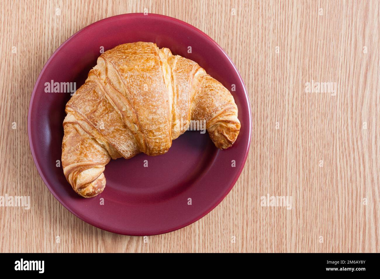 Plate croissant hi-res stock photography and images - Alamy