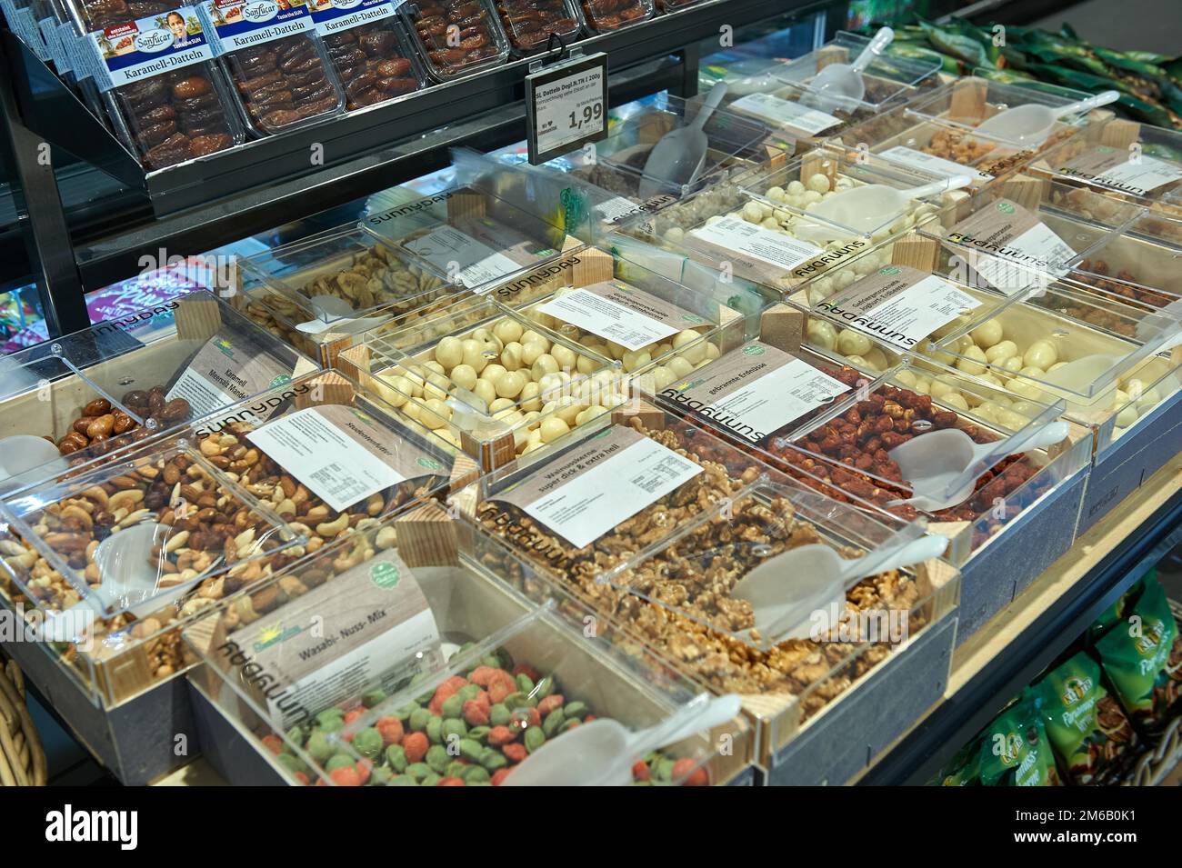 Self-service, nut, nuts, kernels, Edeka-Niemerszein Hammerbrook ...