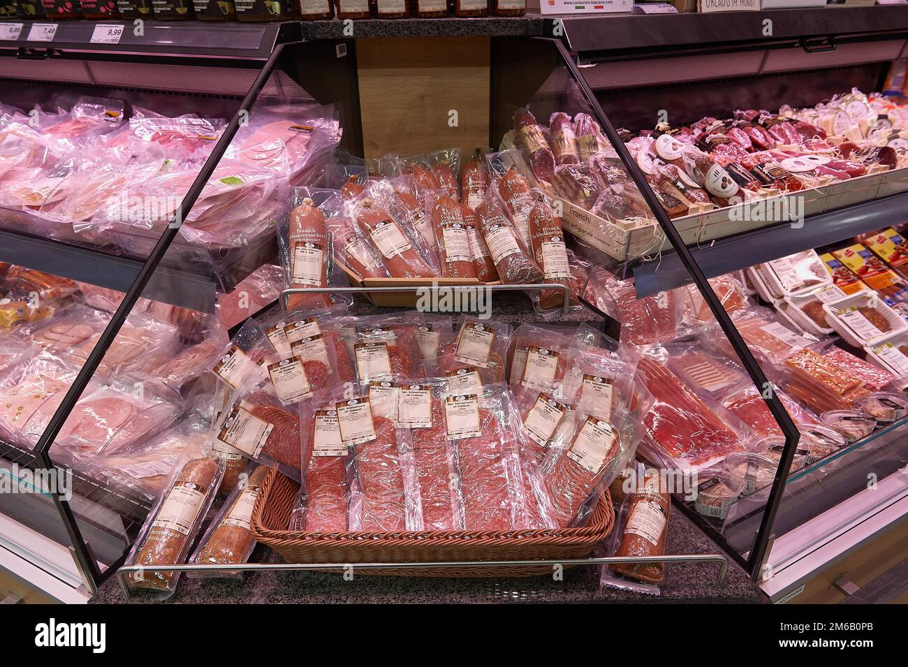 Packaged sausage, Edeka-Jens, Burg auf Fehmarn, Schleswig-Holstein ...