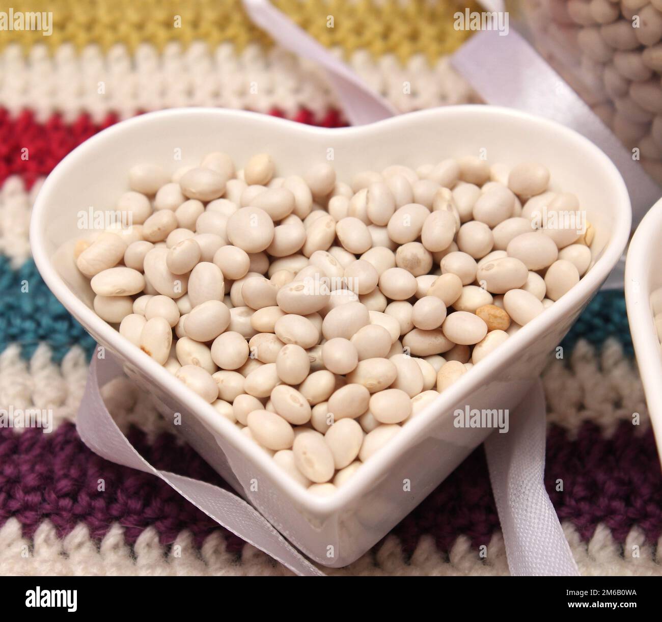 White legumes hi-res stock photography and images - Alamy