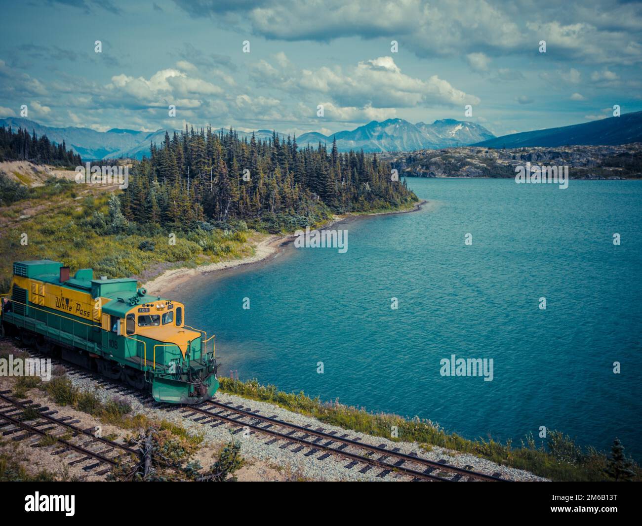 Train mountain us hi-res stock photography and images - Alamy