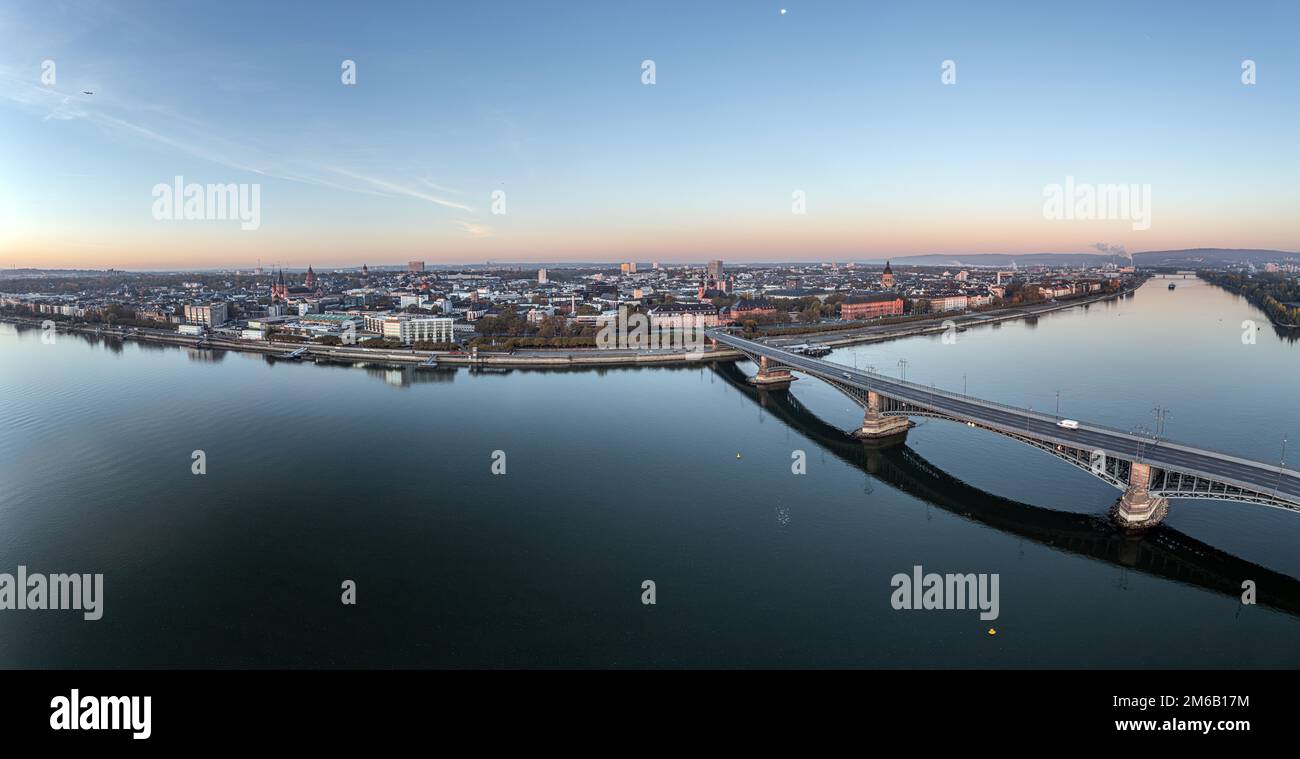 Drone panorama on the Rhine over the Theodor-Heuss bridge on the Mainz ...