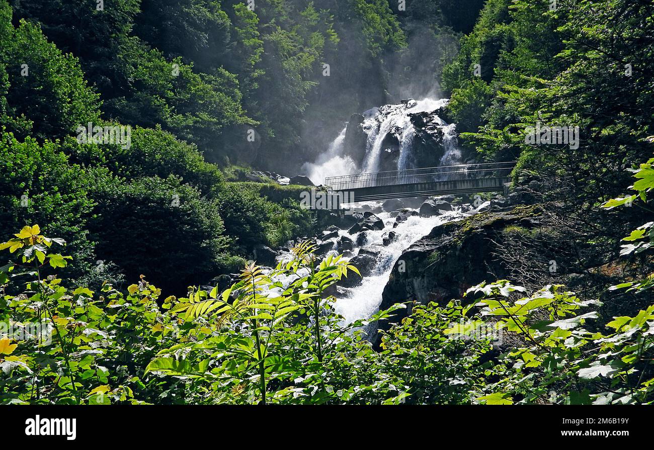 Cascade de lutour hi-res stock photography and images - Alamy
