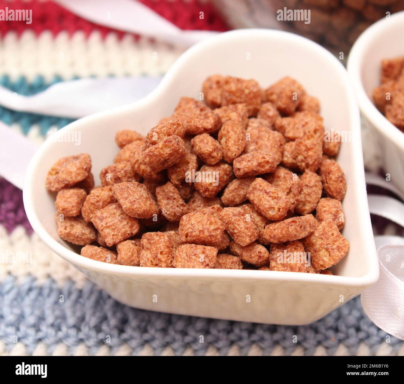 Eat cornflakes hi-res stock photography and images - Alamy