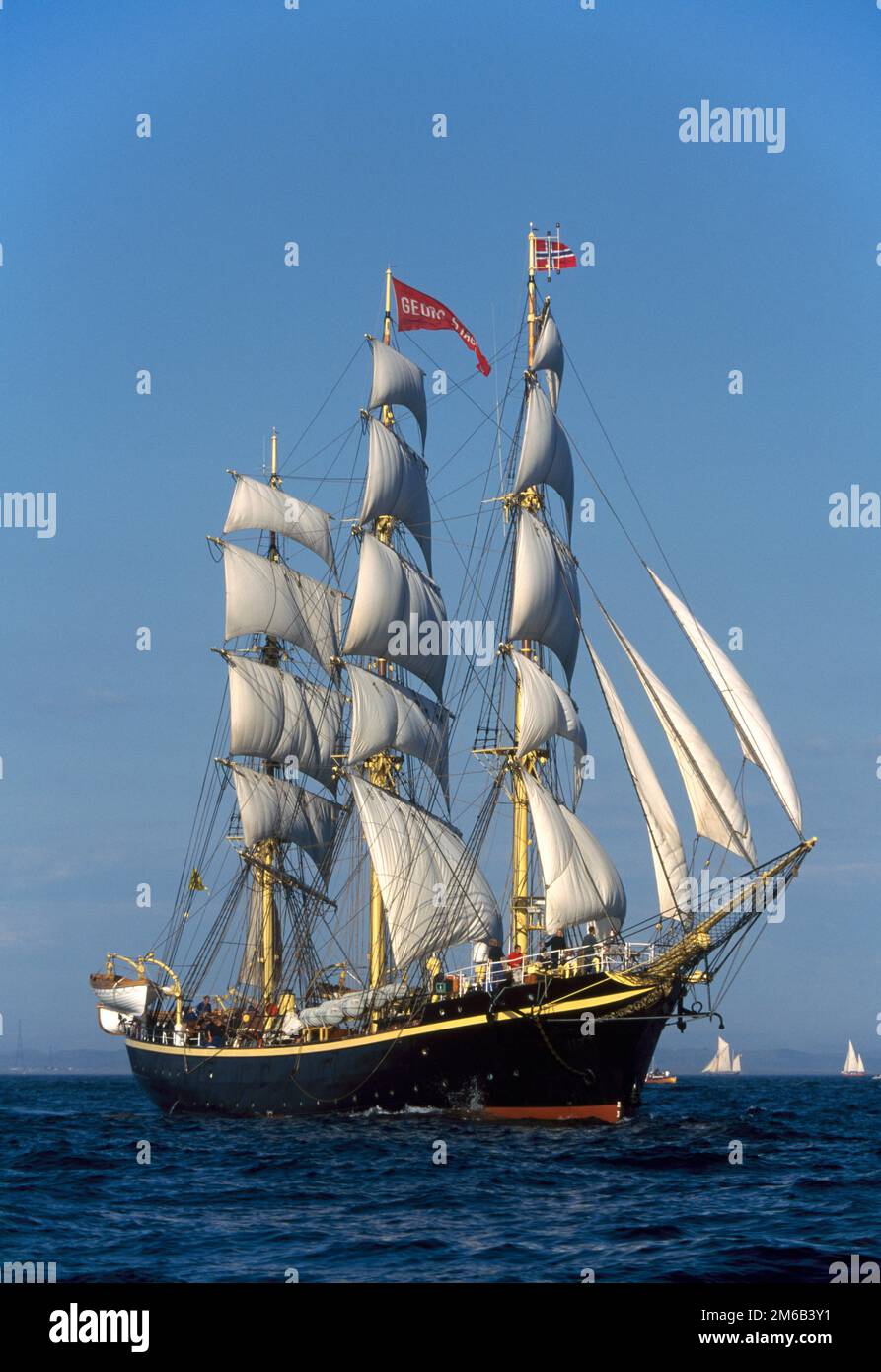 Danish tall ship Georg Stage, Stavanger race start, 1997 Stock Photo ...