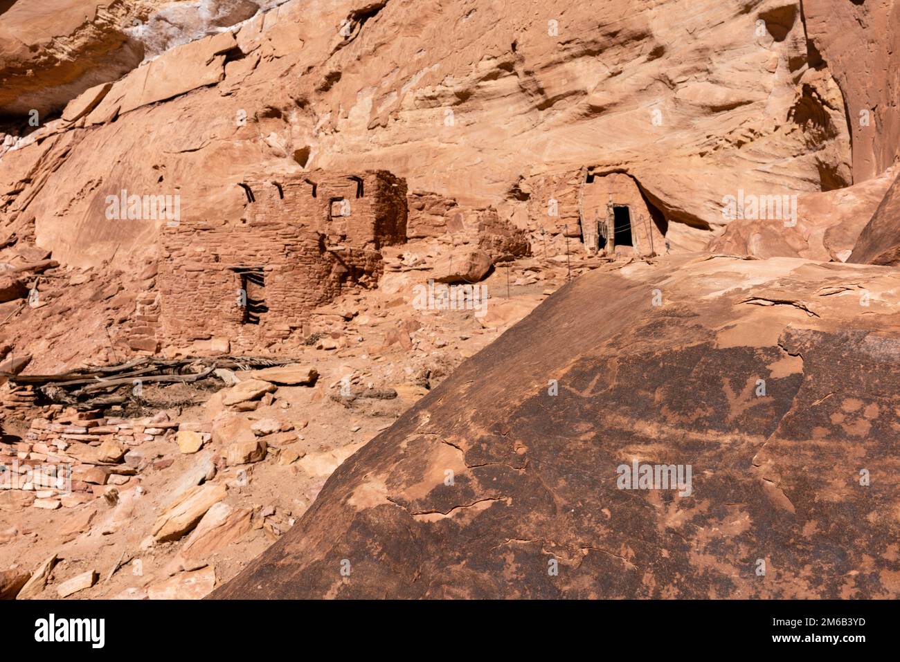 Rock art at Split Level Ruin. Backpacking in Grand Gulch and viewing ...