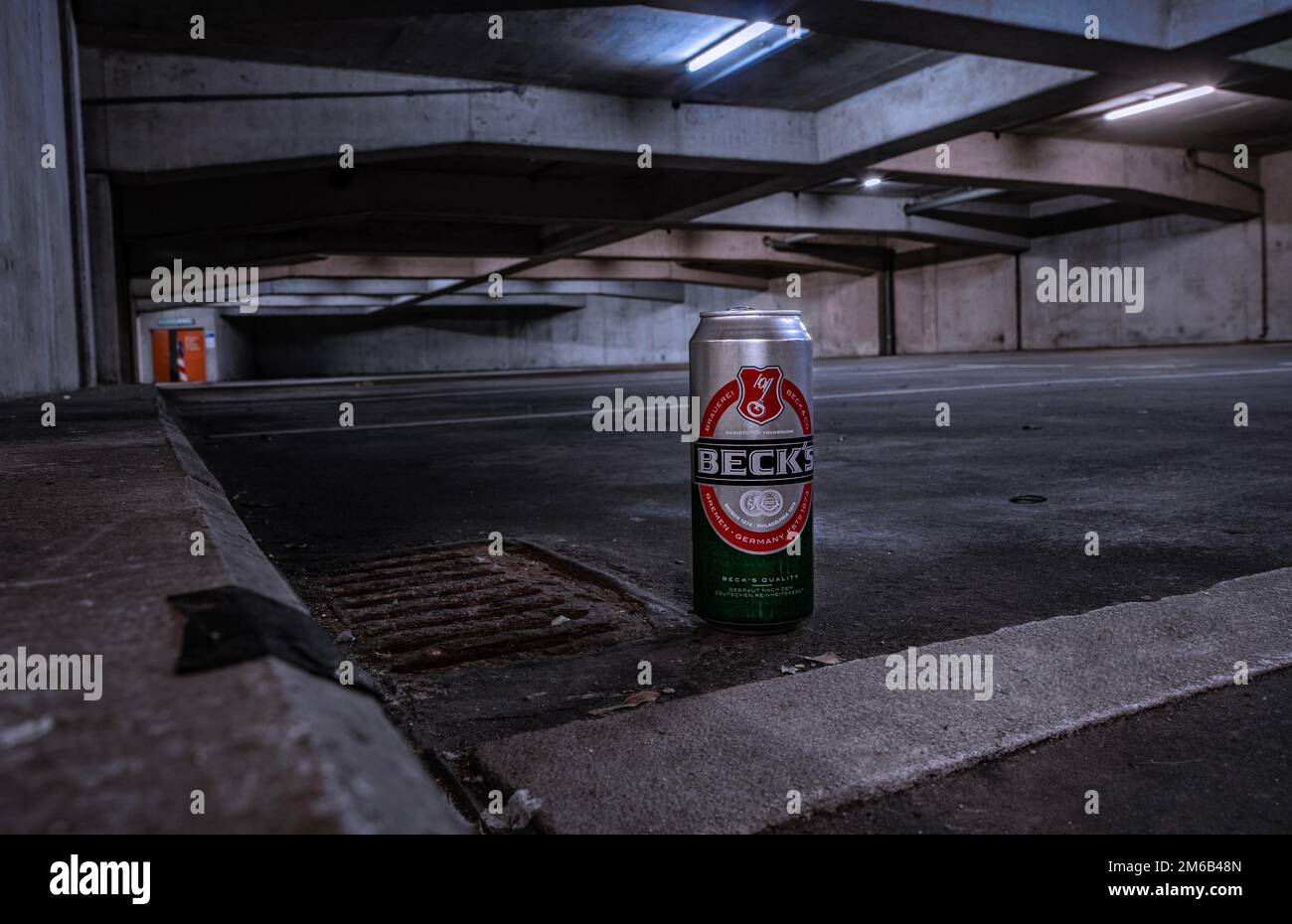 Empty stand hi-res stock photography and images - Alamy