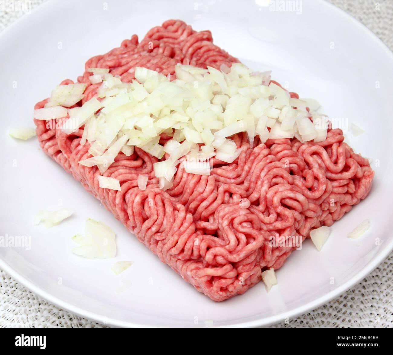 Minced beef and onions hi-res stock photography and images - Alamy