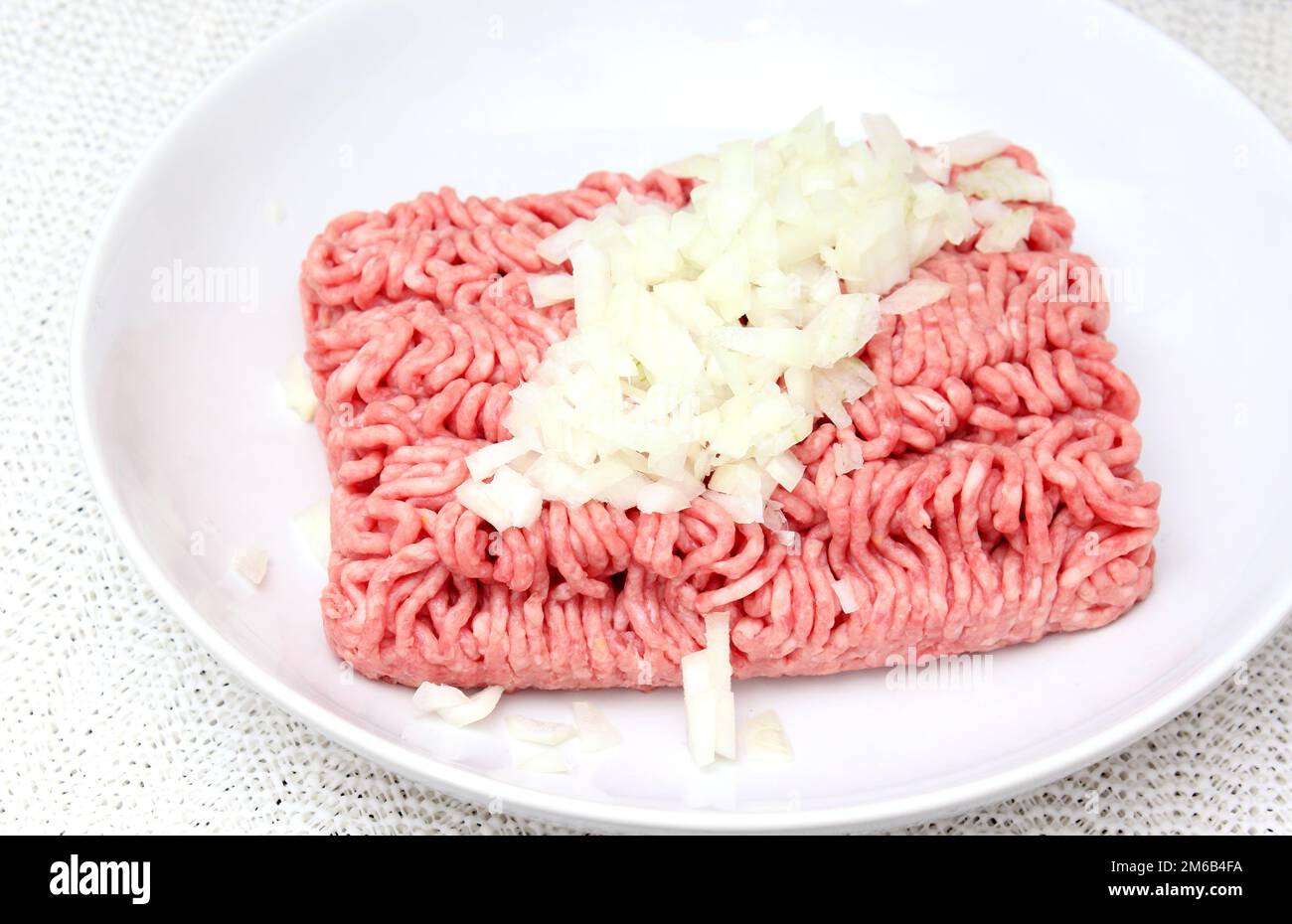 Minced beef and onions hi-res stock photography and images - Alamy