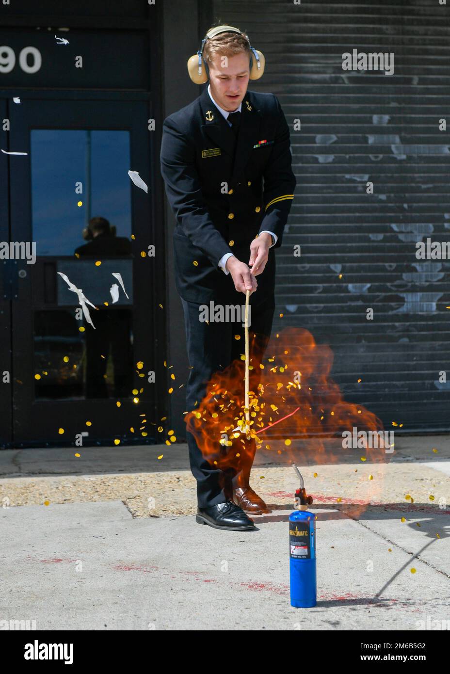 ANNAPOLIS, Md. (April 22, 2022) U.S. Naval Academy midshipmen in the ...