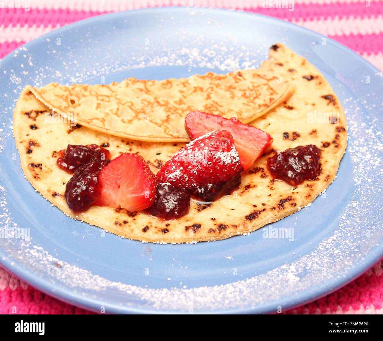 Pancakes cake hi-res stock photography and images - Alamy