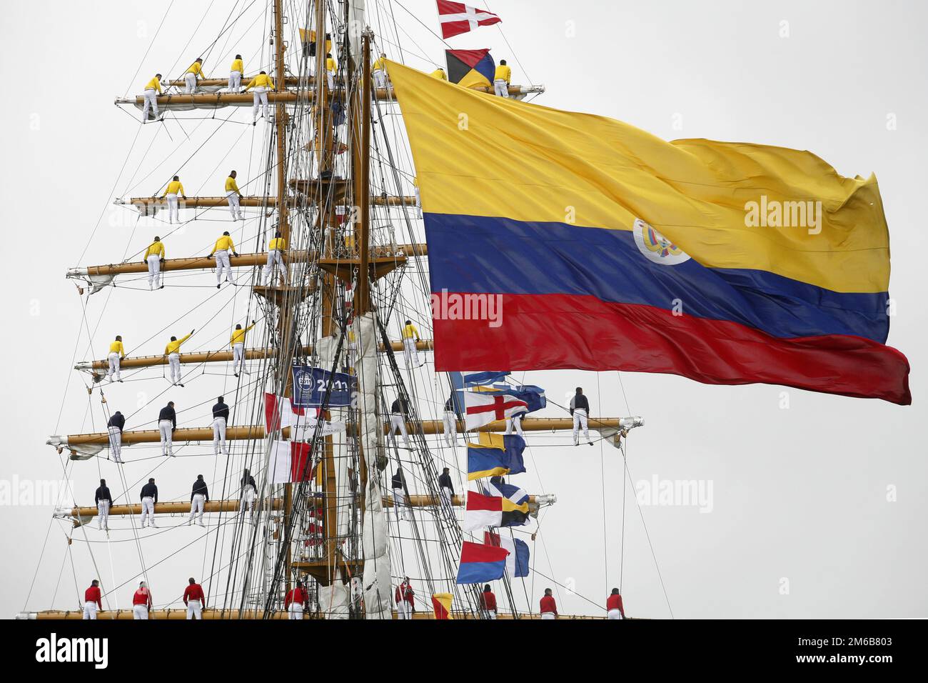 Colombian Navy tall ship Gloria with large ensign, Tall ships Race ...