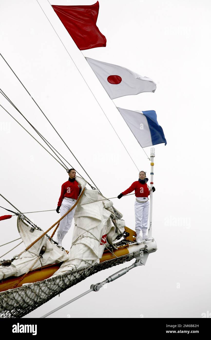 Colombian navy training ship hi-res stock photography and images - Alamy