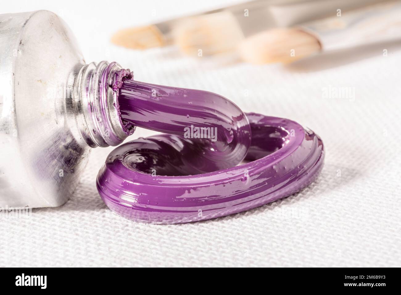 Cobalt Violet Hue oil paint squeezed from tube Stock Photo - Alamy