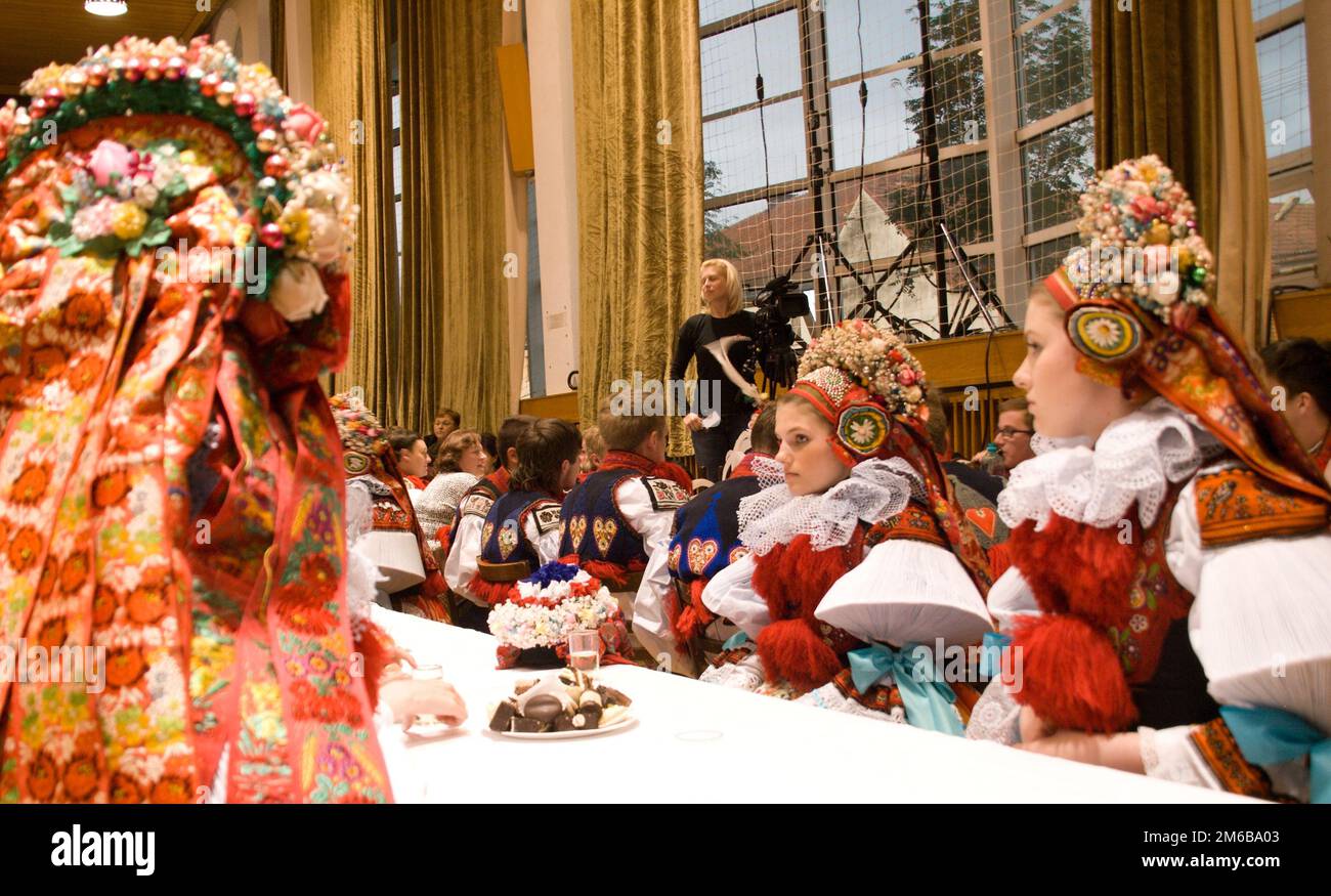 Folklorefestival hi-res stock photography and images - Alamy