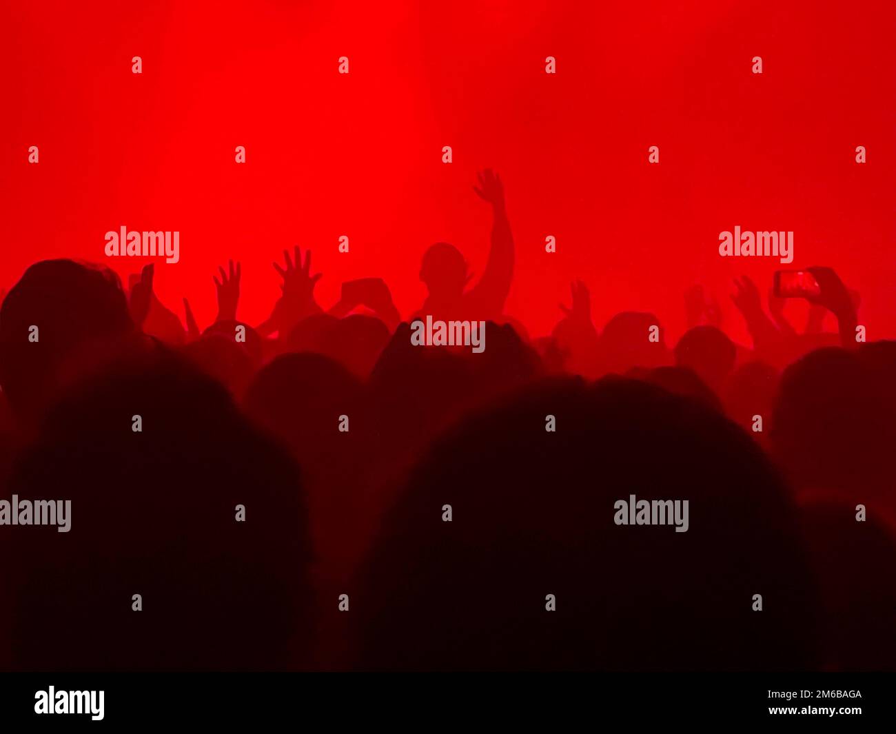 Audience enjoying a performance hi-res stock photography and images - Alamy