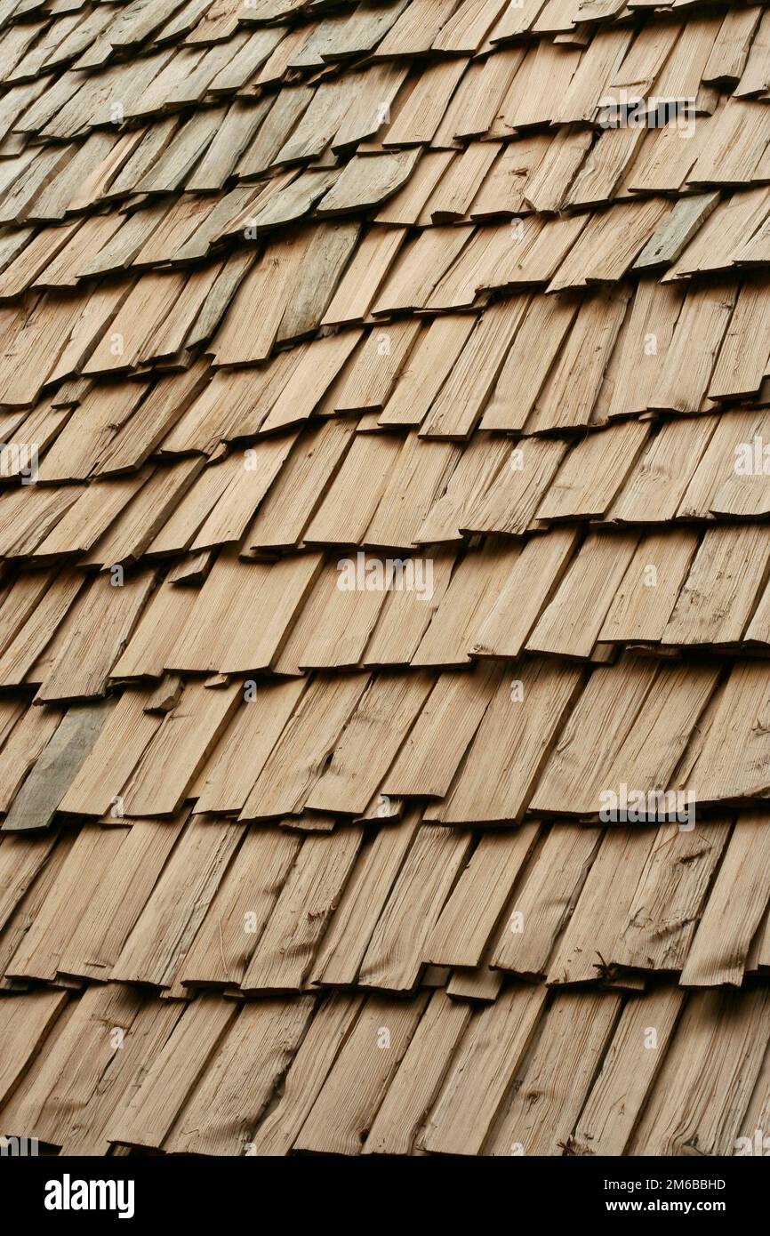 Overlapping shingles hi-res stock photography and images - Alamy
