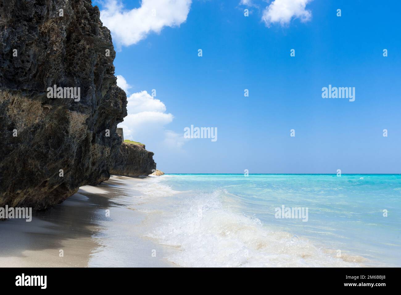 Beach and coast view in Cuba Havana Stock Photo - Alamy