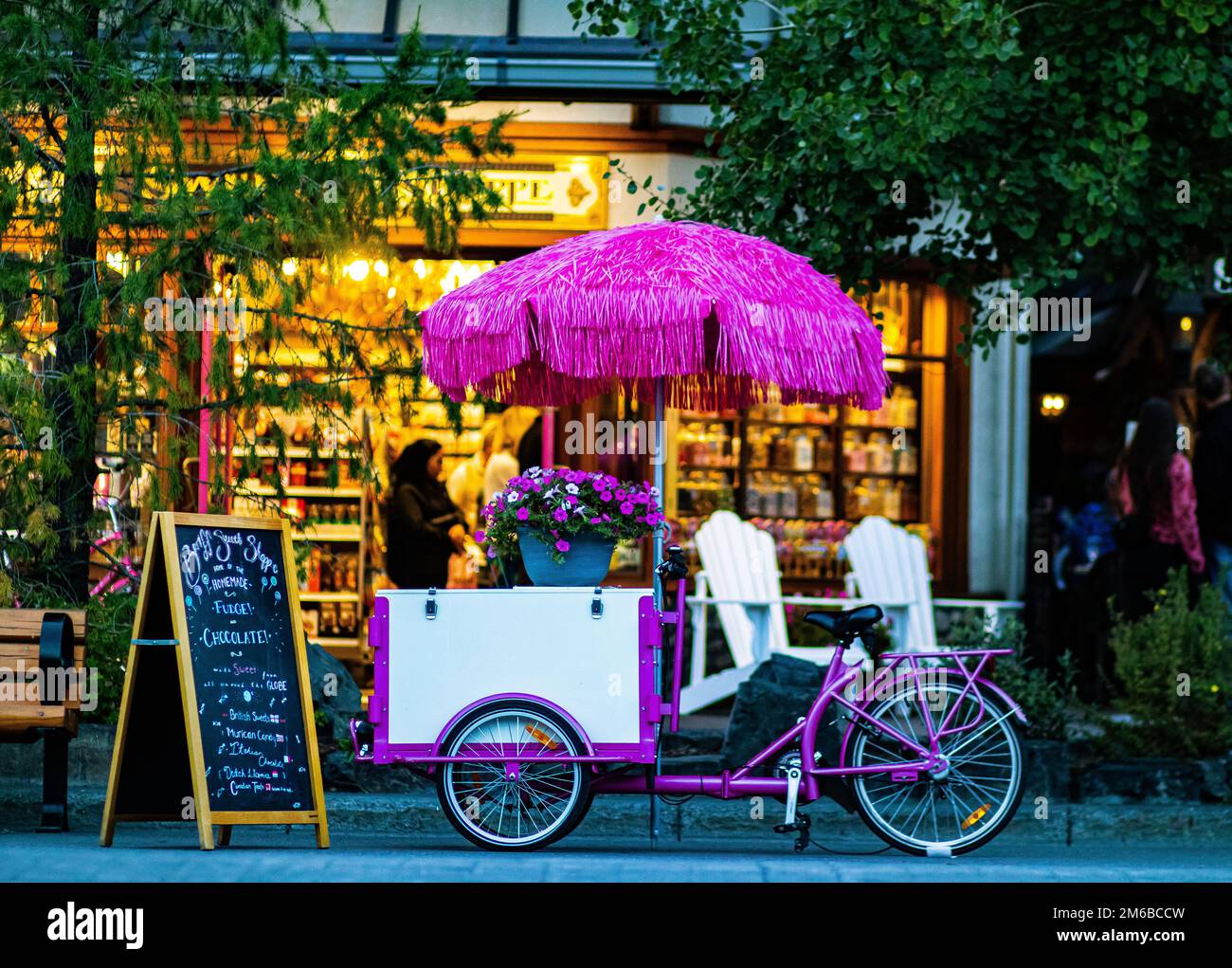 Small town life in the west Stock Photo - Alamy