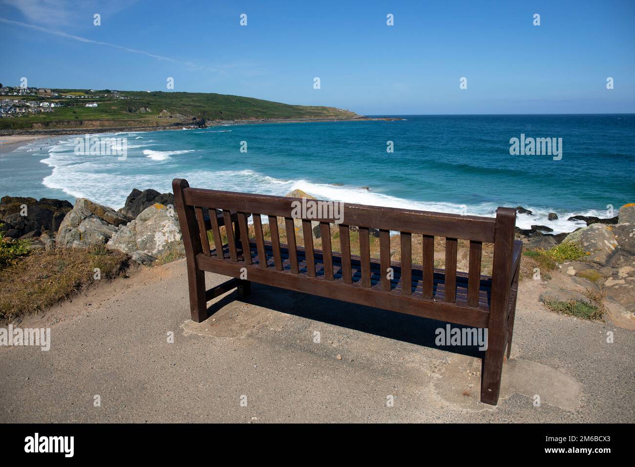 Anchored bench hi-res stock photography and images - Alamy