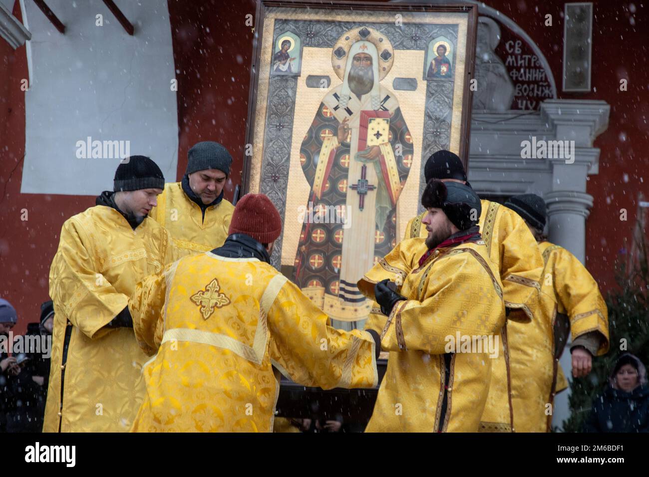 Moscow, Russia. 3rd of January, 2023. Priests of the Vysokopetrovsky ...