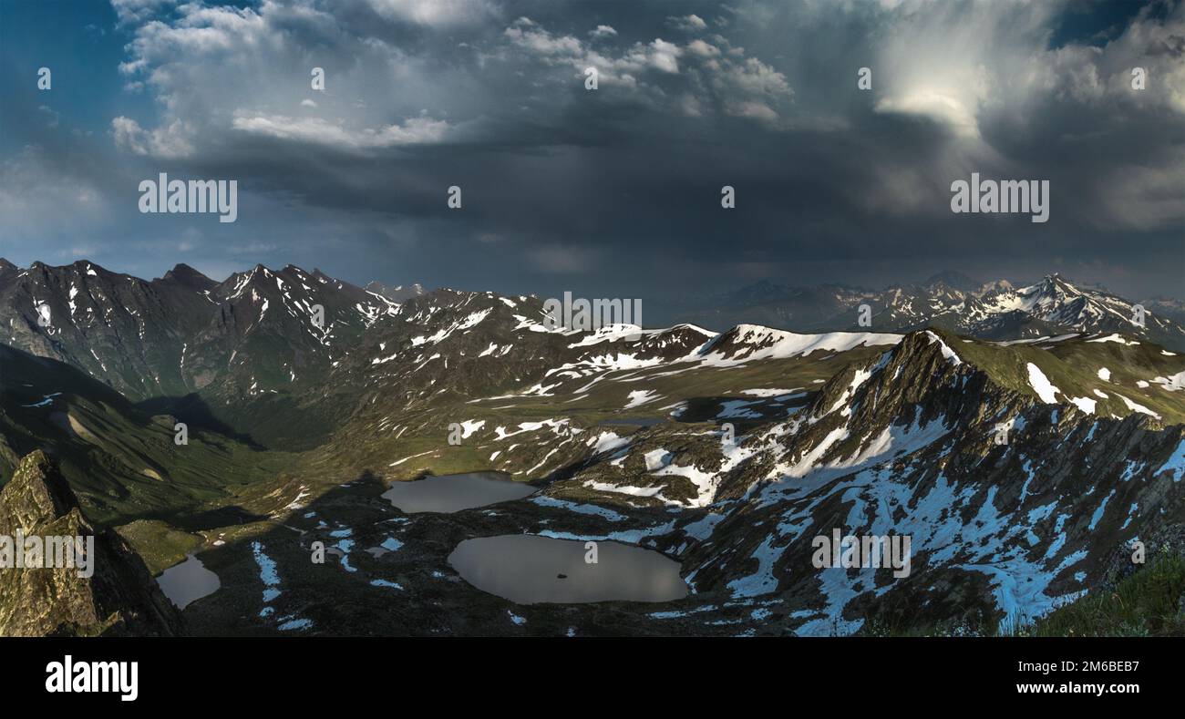 Azgara river originates in this mountain lakes. Ridge Abushura Akhuba ...