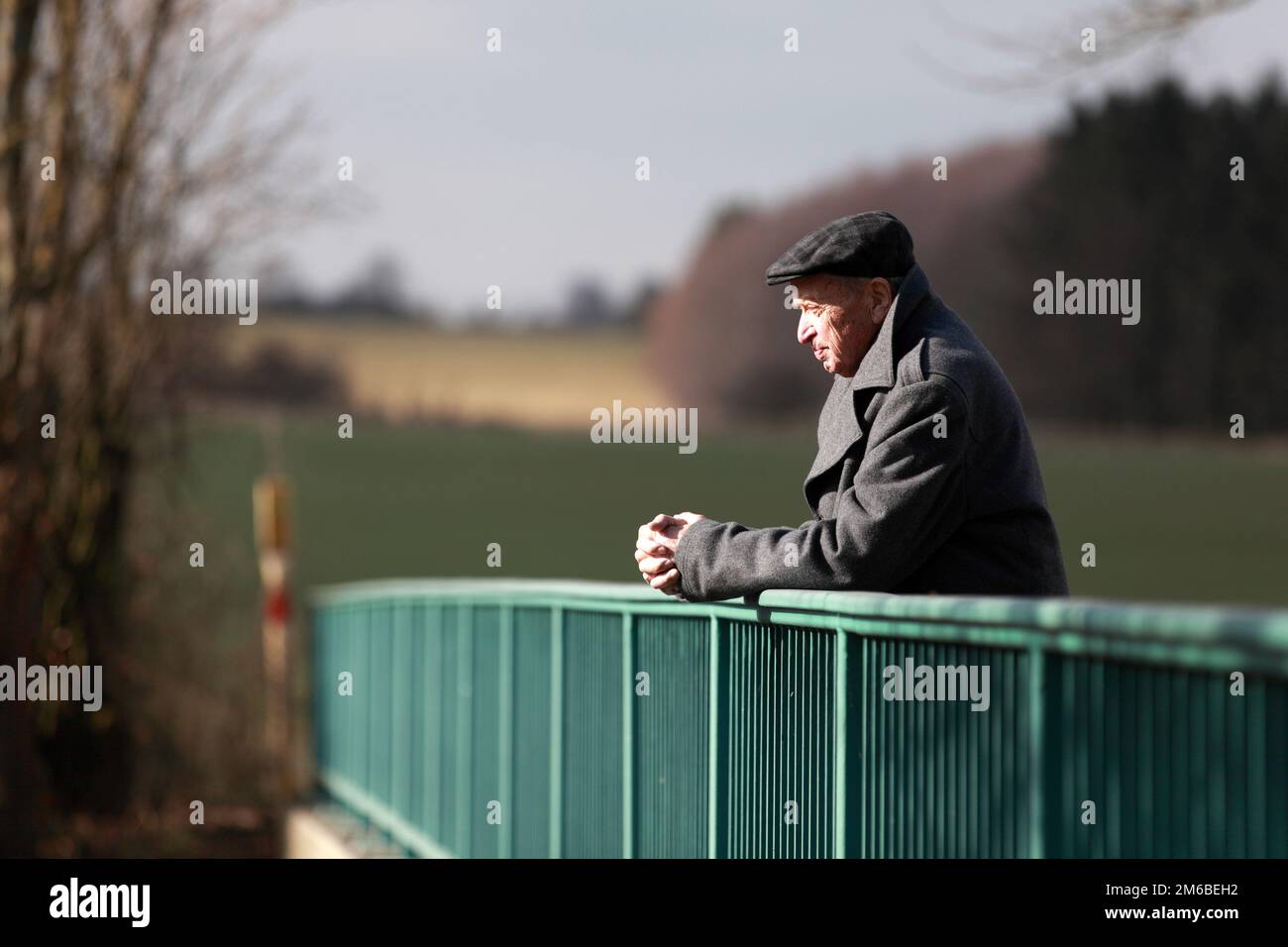 Handrail elderly hi-res stock photography and images - Alamy