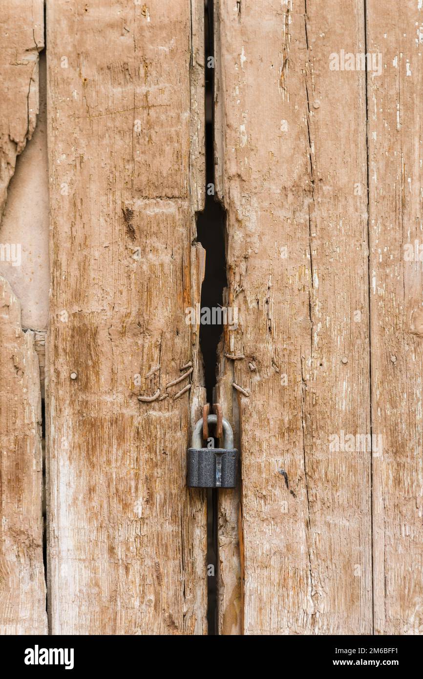 Old wooden gate Stock Photo - Alamy